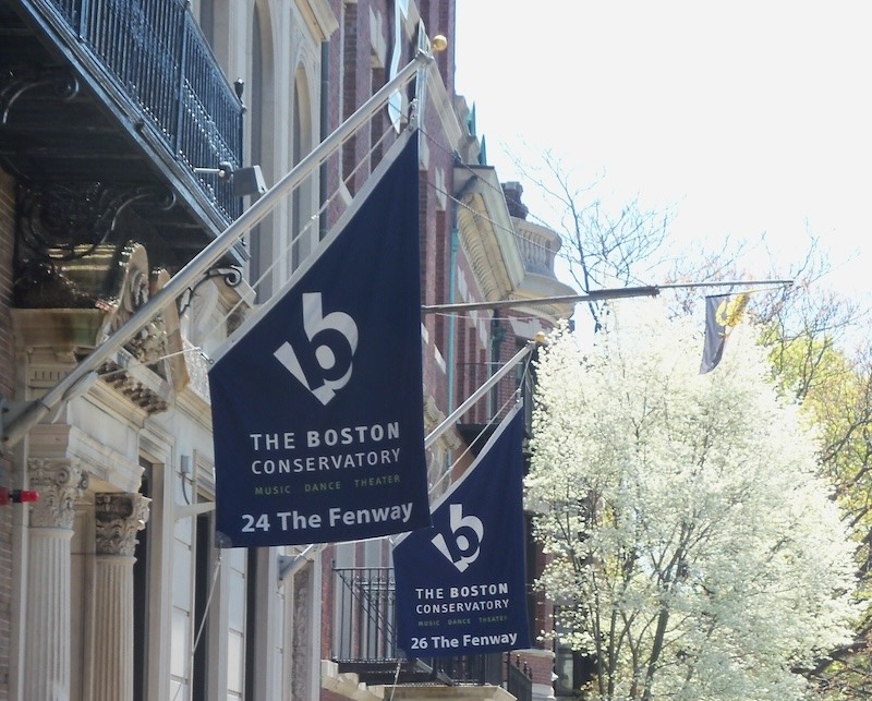 Banners and Flags | Accent Banner